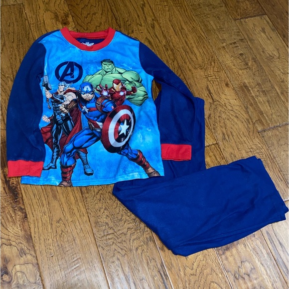 Marvel | Pajamas | Marvel Avengers Pajama Set | Poshmark